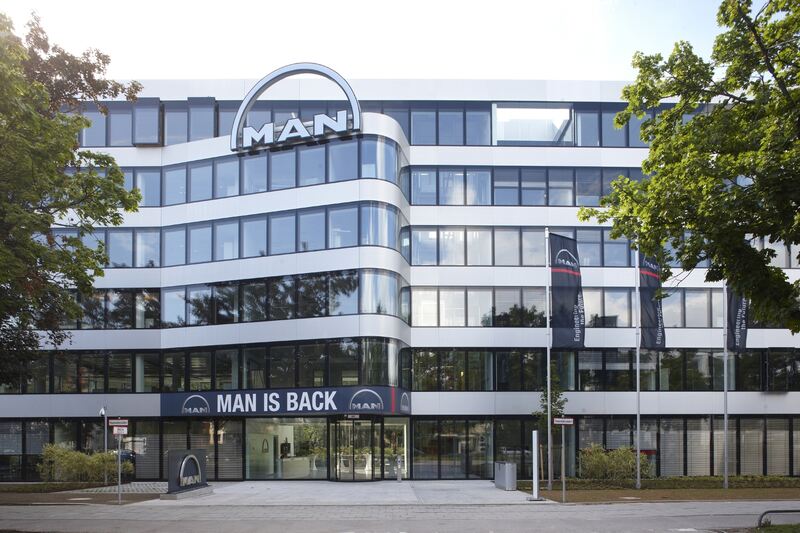 MAN fördert „Deutschlandstipendium“ - Augsburg - B4B Schwaben