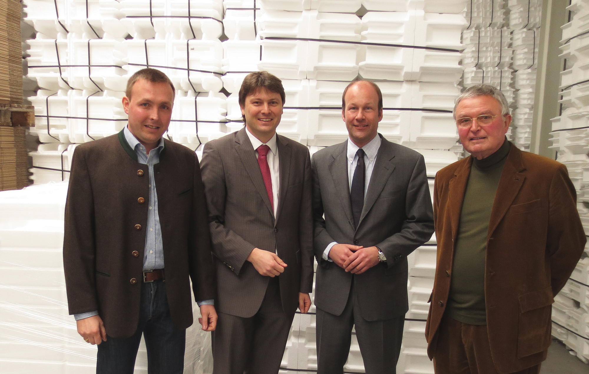 Landrat besucht Kunststoffwerk Blatz Landratsamt Augsburg - b4bschwaben.de