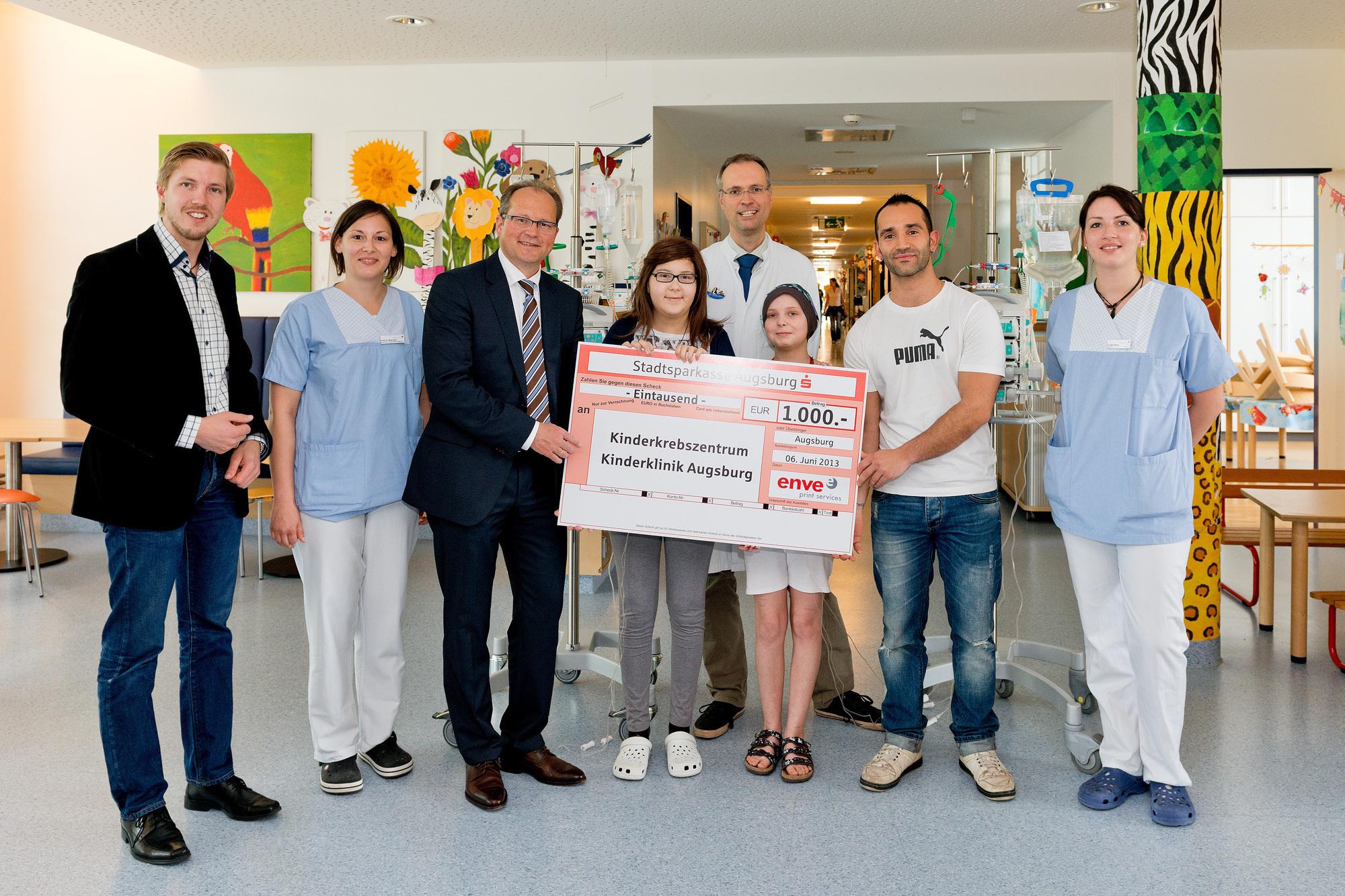 Großzügige Spende für Kinderkrebszentrum - b4bschwaben.de