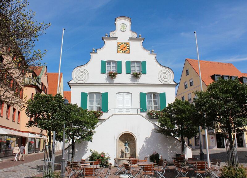 In Aichach kämpfen drei um den Chefsessel - Aichach-Friedberg - B4B ...