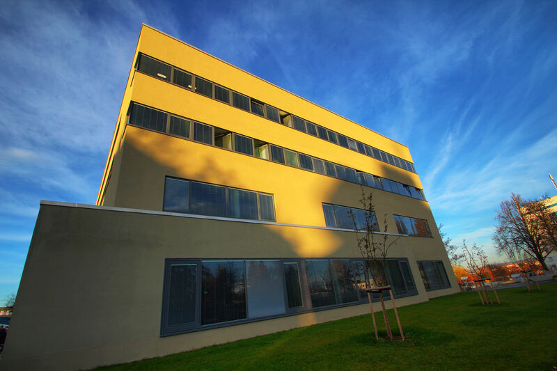 HS Kempten qualifiziert Sie für die Welt - Kempten / Oberallgäu - B4B ...