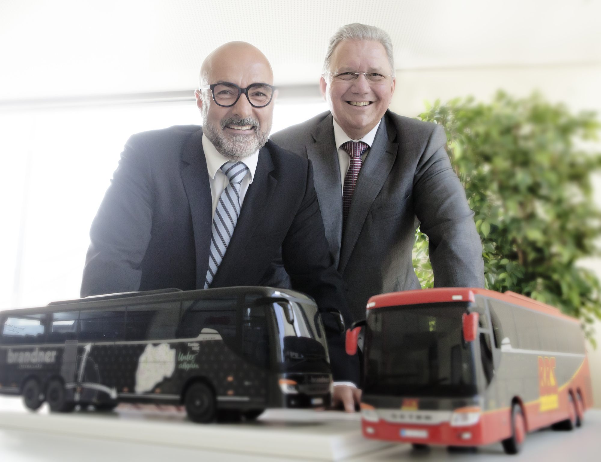 BBS und Brandner Unterallgäu: Busunternehmen steuern gemeinsam in die ...