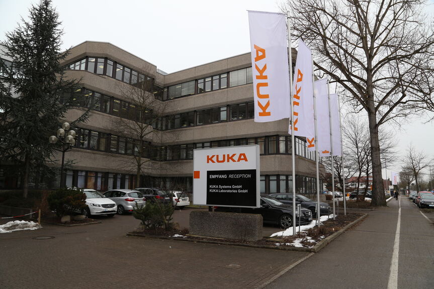 KUKA schließt 2015 mit fast 3 Milliarden Euro Umsatz ab - Augsburg ...