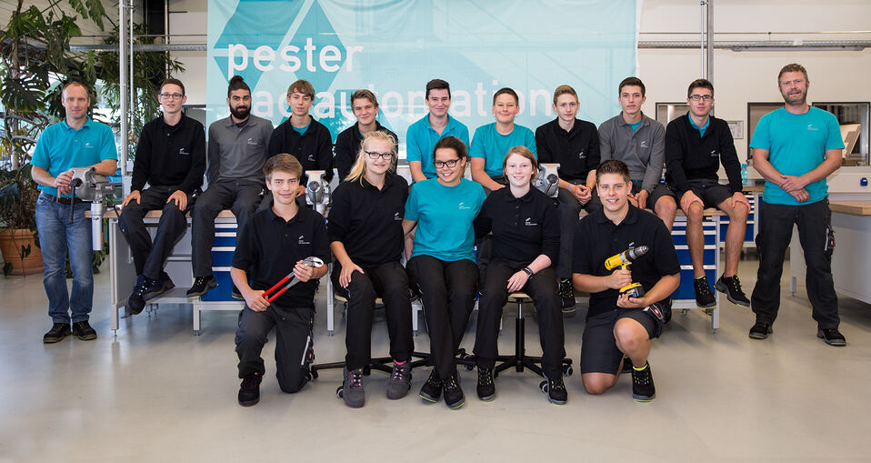 Pester eröffnet Ausbildungs-Zentrum im Unterallgäu - Memmingen ...